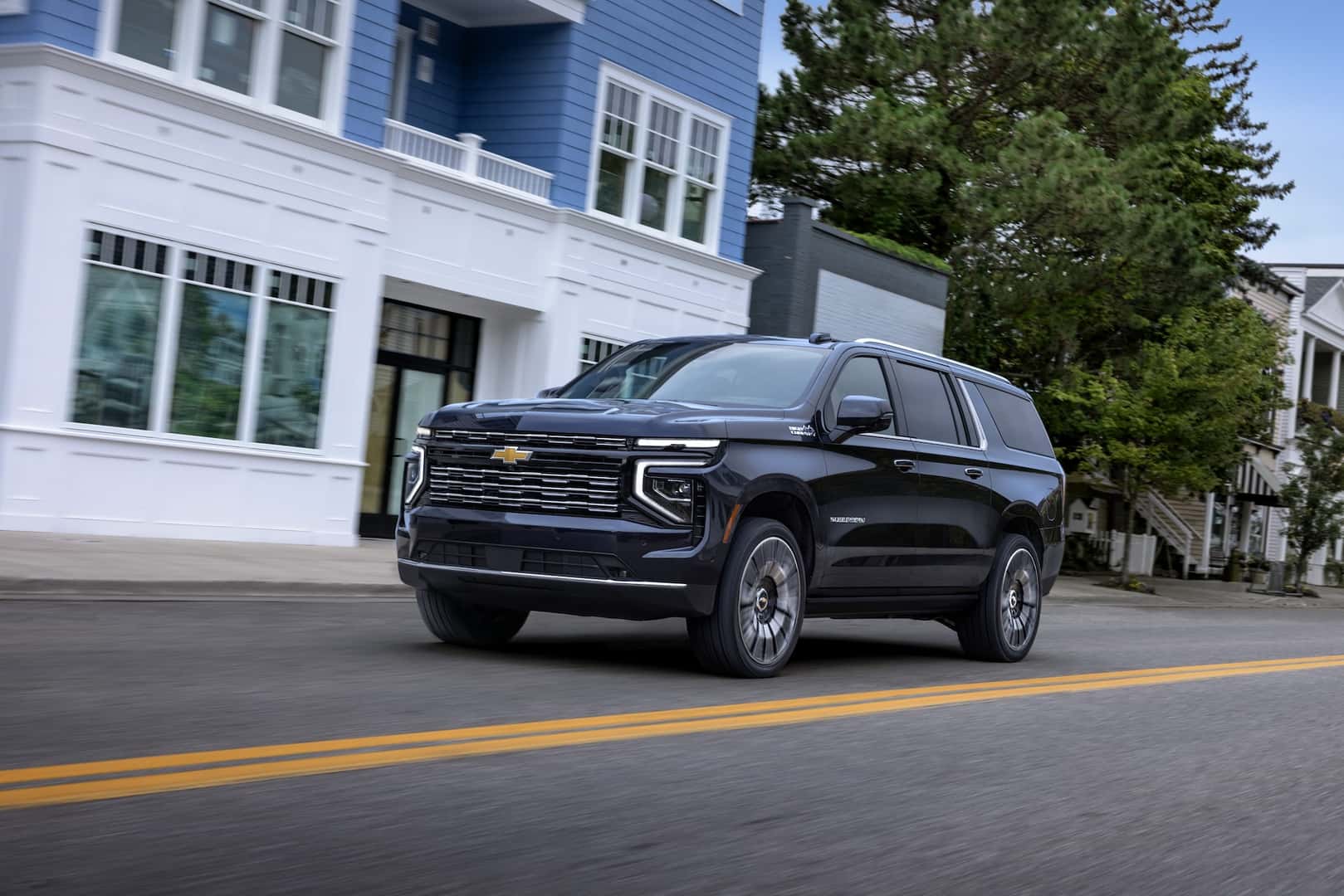 The Chevrolet Suburban is the America of SUVs - Why We Love This SUV