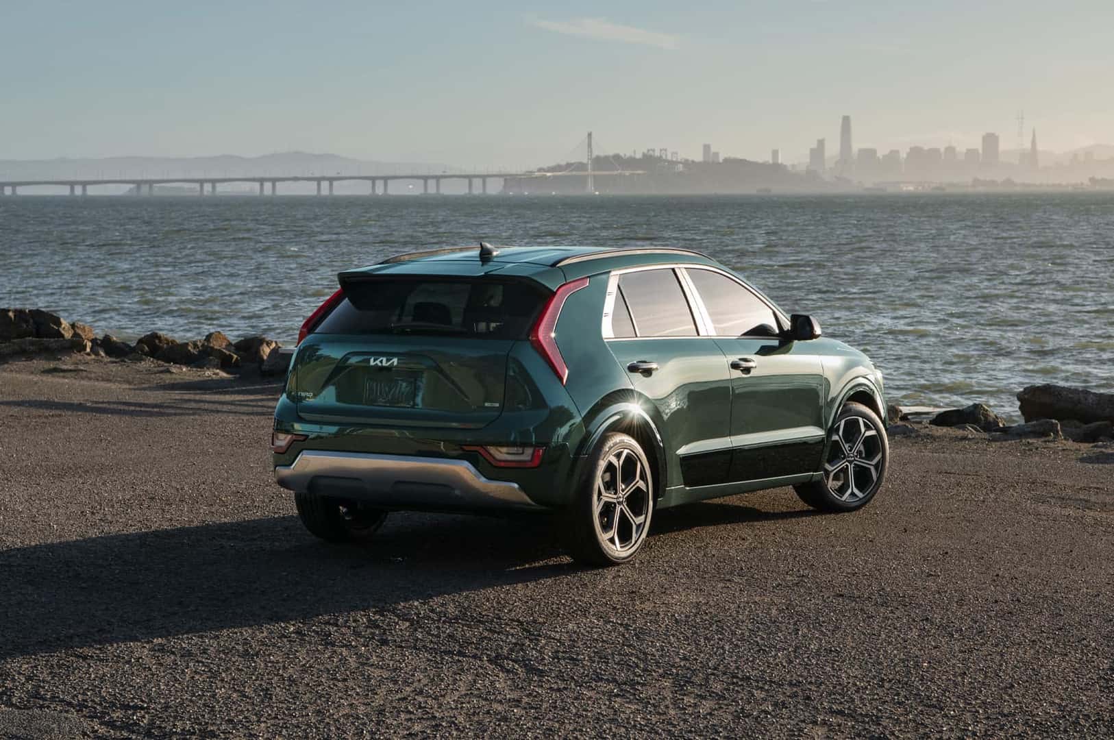 2025 Kia Niro Hybrid | Fuel-Efficient Compact SUV