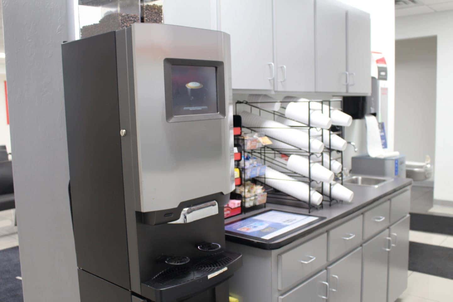 Why Should You Service Your Car at a Dealership? | Landers CDJR Norman