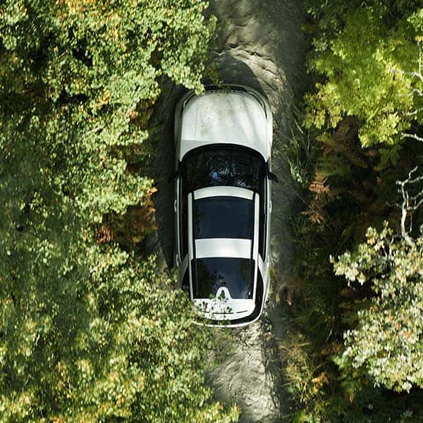 The Importance of Wheel Alignment Service | Land Rover Hinsdale