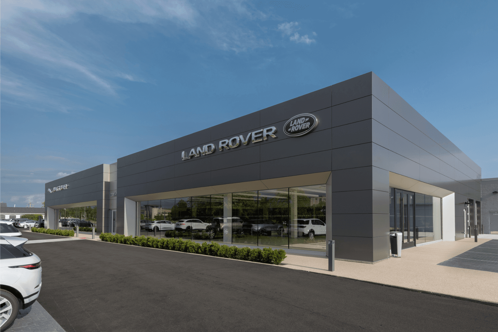 About Land Rover Hinsdale | Land Rover and Range Rover Dealer Chicago