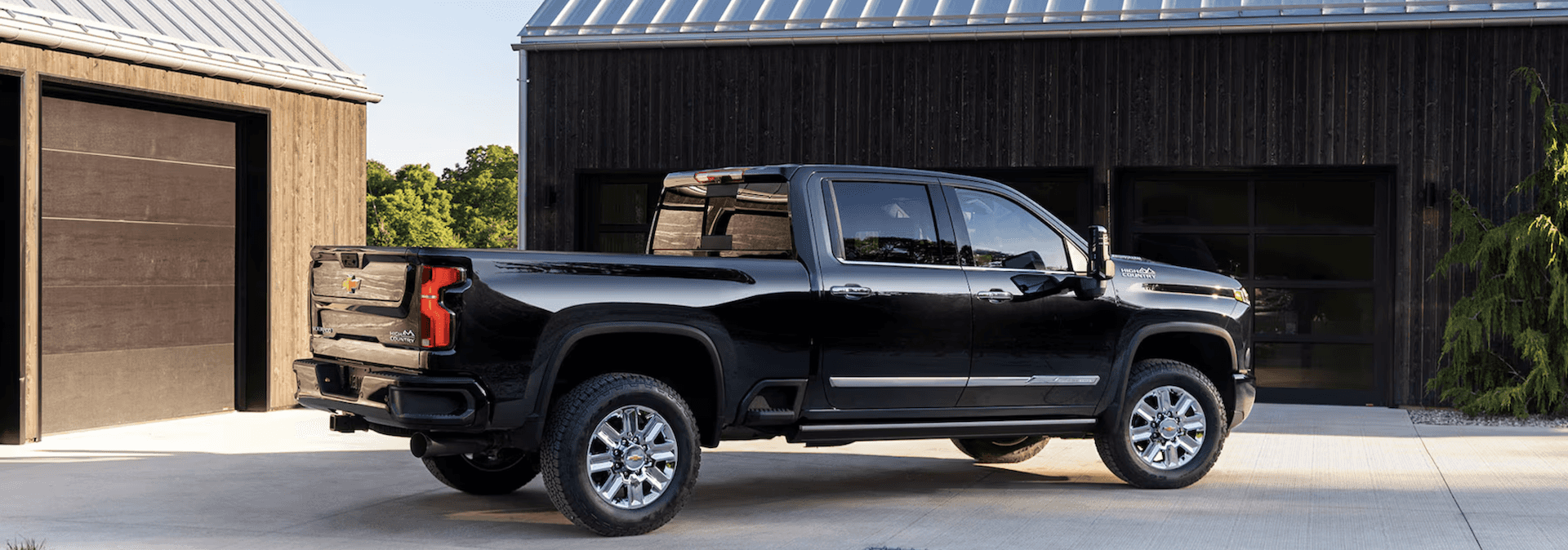 2024 Chevrolet Silverado HD - Large Pickup Truck - Off Road and Towing